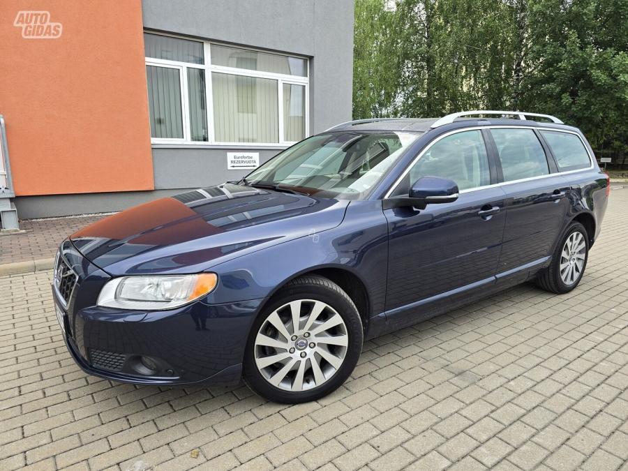 Blue Volvo V70 2011 in Kaunas, with an engine capacity of 2.00 L and mileage of 270 thousand km for 5800 €, photo 3 on AUTOMOTO.COM.LV