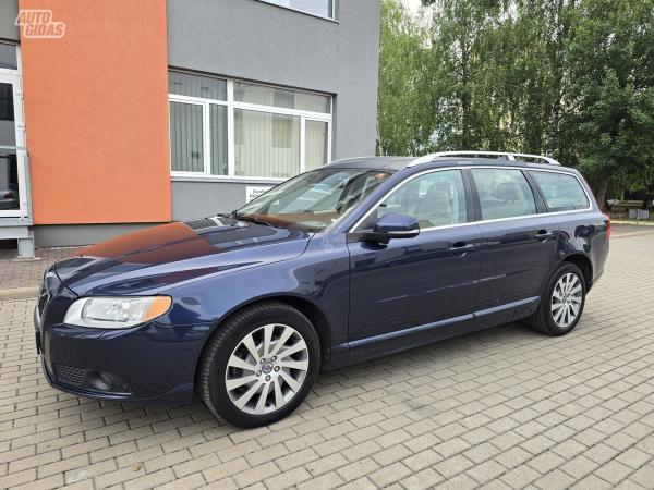 Blue Volvo V70 2011 in Kaunas, with an engine capacity of 2.00 L and mileage of 270 thousand km for 5800 €, photo 4 on AUTOMOTO.COM.LV