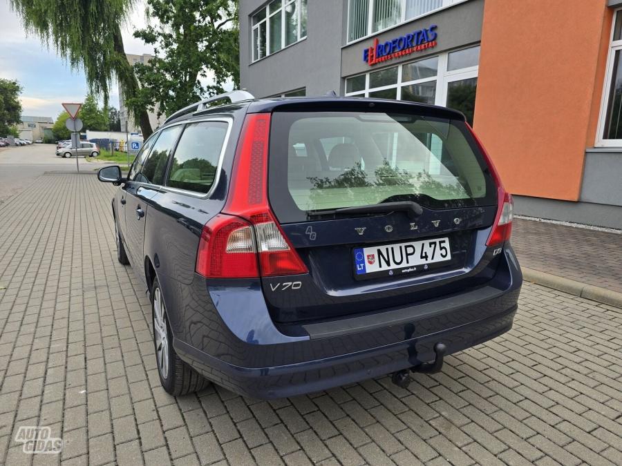 Blue Volvo V70 2011 in Kaunas, with an engine capacity of 2.00 L and mileage of 270 thousand km for 5800 €, photo 8 on AUTOMOTO.COM.LV