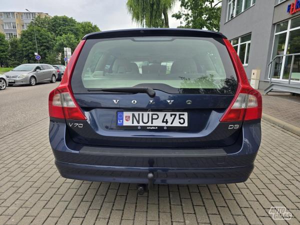 Blue Volvo V70 2011 in Kaunas, with an engine capacity of 2.00 L and mileage of 270 thousand km for 5800 €, photo 8 on AUTOMOTO.COM.LV