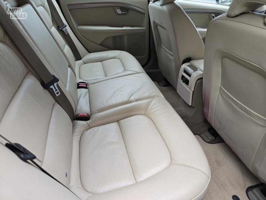 Blue Volvo V70 2011 in Kaunas, with an engine capacity of 2.00 L and mileage of 270 thousand km for 5800 €, photo 17 on AUTOMOTO.COM.LV