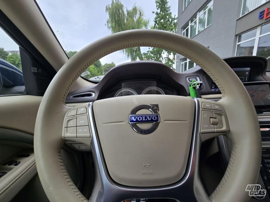 Blue Volvo V70 2011 in Kaunas, with an engine capacity of 2.00 L and mileage of 270 thousand km for 5800 €, photo 23 on AUTOMOTO.COM.LV
