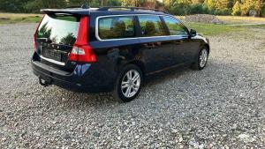Blue Volvo V70 2011 in Jonava, with an engine capacity of 1.98 L and mileage of 277 thousand km for 5150 €, photo 4 on AUTOMOTO.COM.LV