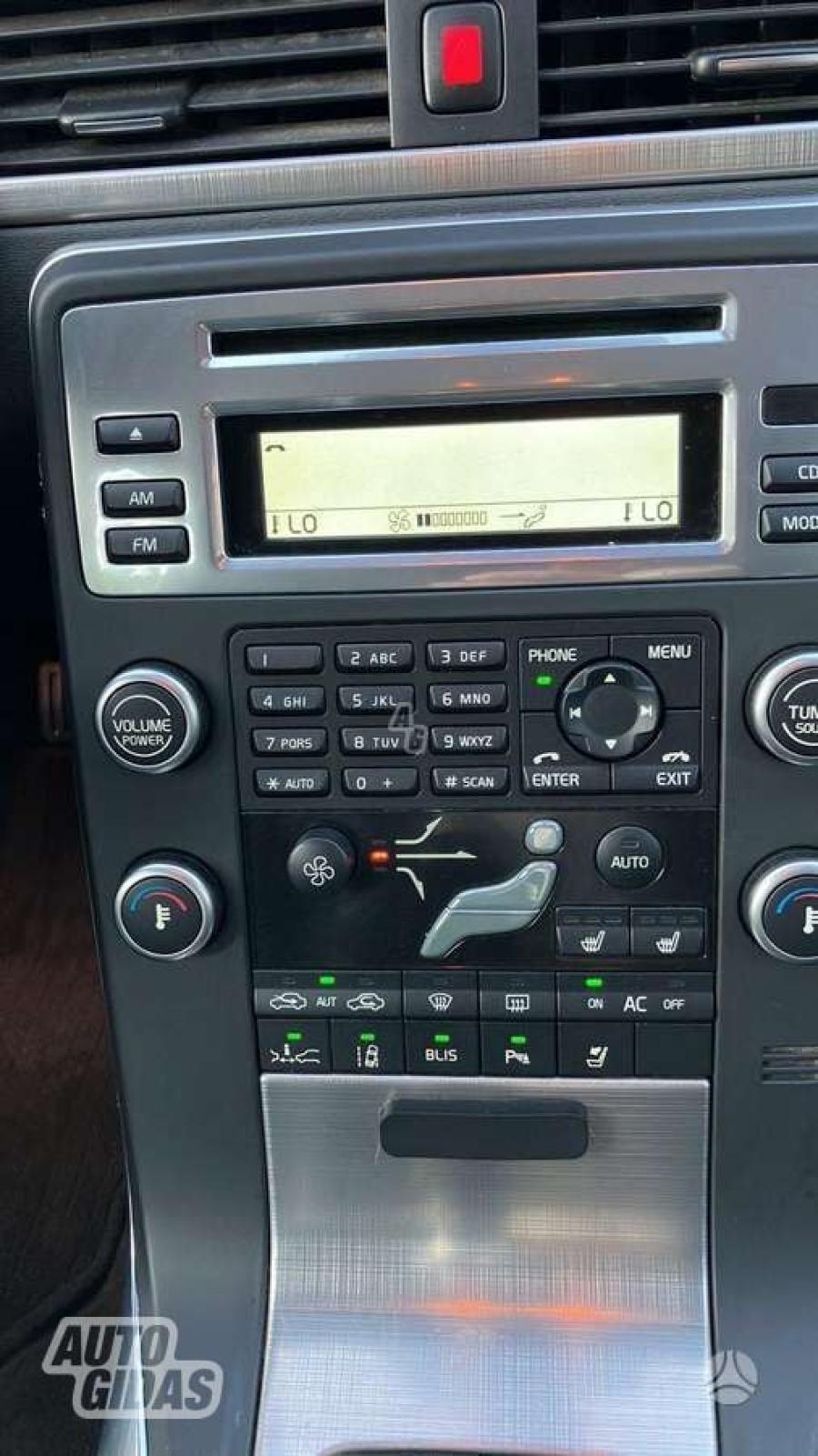 Zils Volvo V70 2011 Jonava, ar dzinēja tilpumu 2.00 L un nobraukumu 277 tūkst. km par 5150 €, foto 9 vietnē AUTOMOTO.COM.LV