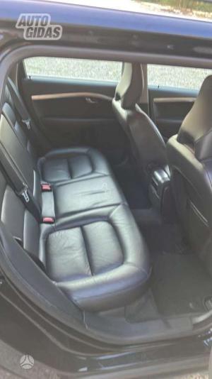 Zils Volvo V70 2011 Jonava, ar dzinēja tilpumu 2.00 L un nobraukumu 277 tūkst. km par 5150 €, foto 10 vietnē AUTOMOTO.COM.LV