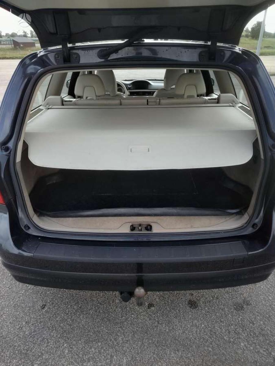 Zils Volvo V70 2011 Tauragė, ar dzinēja tilpumu 2.00 L un nobraukumu 289 tūkst. km par 5250 €, foto 13 vietnē AUTOMOTO.COM.LV