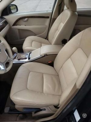 Zils Volvo V70 2011 Tauragė, ar dzinēja tilpumu 2.00 L un nobraukumu 289 tūkst. km par 5250 €, foto 15 vietnē AUTOMOTO.COM.LV