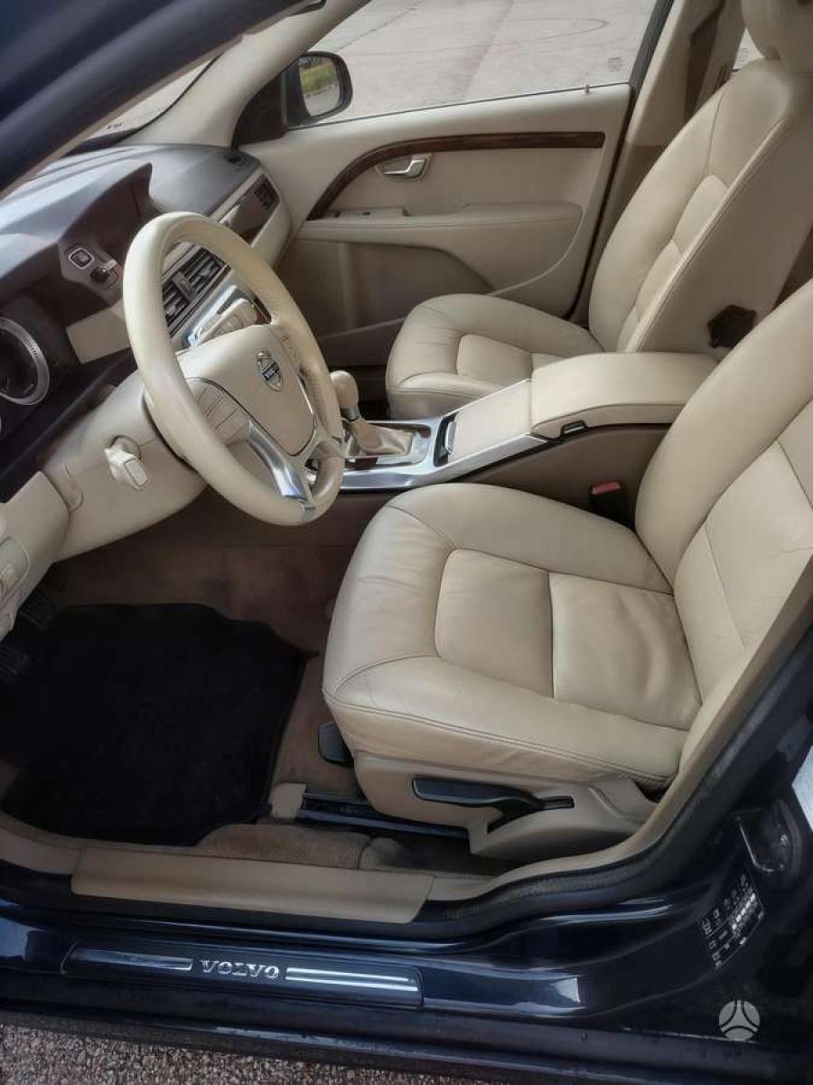 Zils Volvo V70 2011 Tauragė, ar dzinēja tilpumu 2.00 L un nobraukumu 289 tūkst. km par 5250 €, foto 18 vietnē AUTOMOTO.COM.LV