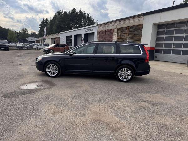 Zils Volvo V70 2011 Jonava, ar dzinēja tilpumu 1.98 L un nobraukumu 278 tūkst. km par 5150 €, foto 9 vietnē AUTOMOTO.COM.LV