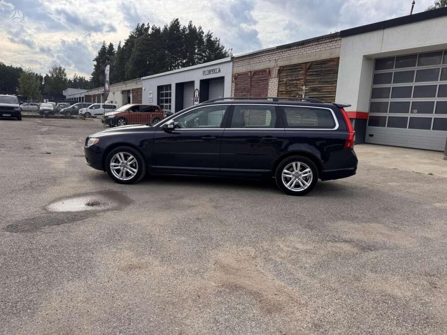 Zils Volvo V70 2011 Jonava, ar dzinēja tilpumu 1.98 L un nobraukumu 278 tūkst. km par 5150 €, foto 9 vietnē AUTOMOTO.COM.LV