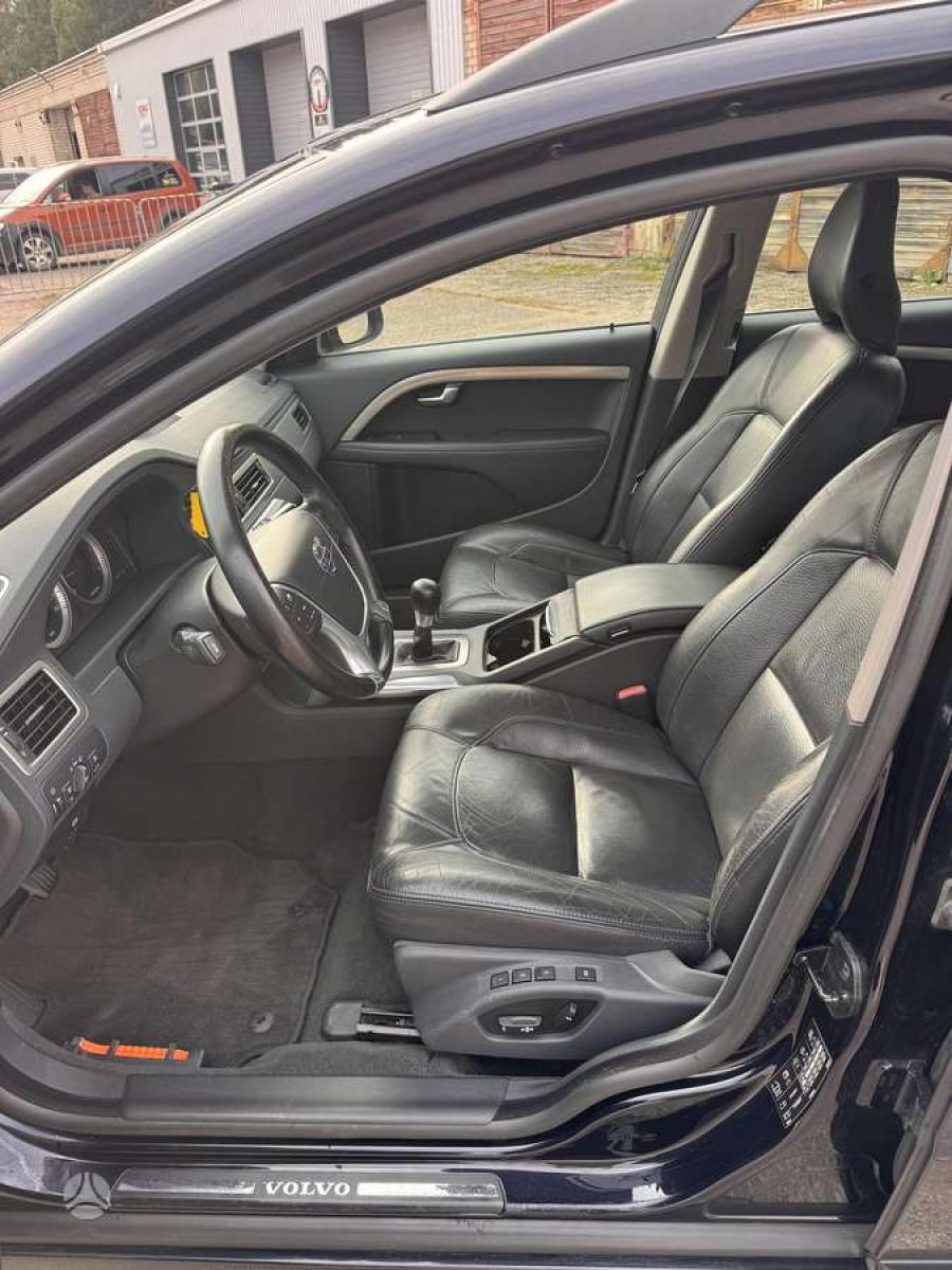 Zils Volvo V70 2011 Jonava, ar dzinēja tilpumu 1.98 L un nobraukumu 278 tūkst. km par 5150 €, foto 10 vietnē AUTOMOTO.COM.LV