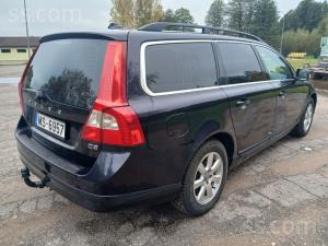 Blue Volvo V70 2011 in Limbazi, with an engine capacity of 2.00 L and mileage of 381 thousand km for 3700 €, photo 6 on AUTOMOTO.COM.LV