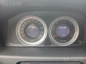 Blue Volvo V70 2011 in Limbazi, with an engine capacity of 2.00 L and mileage of 381 thousand km for 3700 €, photo 8 on AUTOMOTO.COM.LV
