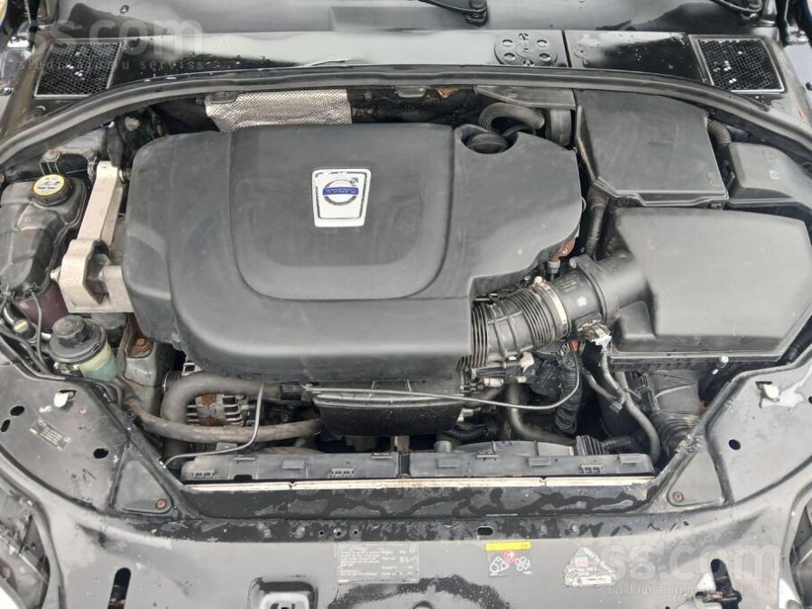 Blue Volvo V70 2011 in Limbazi, with an engine capacity of 2.00 L and mileage of 381 thousand km for 3700 €, photo 11 on AUTOMOTO.COM.LV