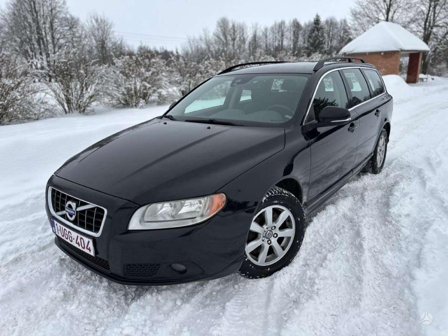 Zils Volvo V70 2012 Utena, ar dzinēja tilpumu 1.98 L un nobraukumu 290 tūkst. km par 4850 €, foto 1 vietnē AUTOMOTO.COM.LV