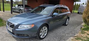 Zils Volvo V70 2012 Jegeva, ar dzinēja tilpumu 2.40 L un nobraukumu 410 tūkst. km par 8000 €, foto  vietnē AUTOMOTO.COM.LV