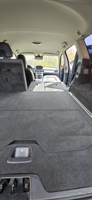 Zils Volvo V70 2012 Jegeva, ar dzinēja tilpumu 2.40 L un nobraukumu 410 tūkst. km par 8000 €, foto 15 vietnē AUTOMOTO.COM.LV