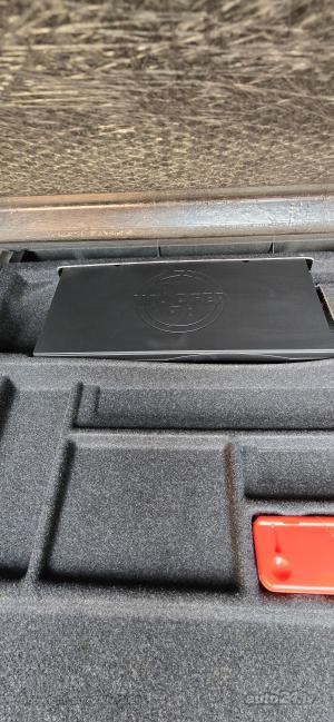 Zils Volvo V70 2012 Jegeva, ar dzinēja tilpumu 2.40 L un nobraukumu 410 tūkst. km par 8000 €, foto 21 vietnē AUTOMOTO.COM.LV