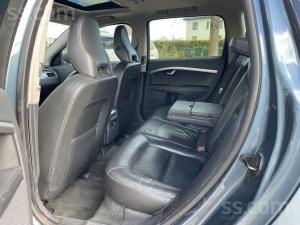 Blue Volvo V70 2012 in Riga, with an engine capacity of 2.00 L and mileage of 352 thousand km for 3490 €, photo 12 on AUTOMOTO.COM.LV