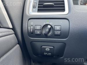 Blue Volvo V70 2012 in Riga, with an engine capacity of 2.00 L and mileage of 352 thousand km for 3490 €, photo 31 on AUTOMOTO.COM.LV