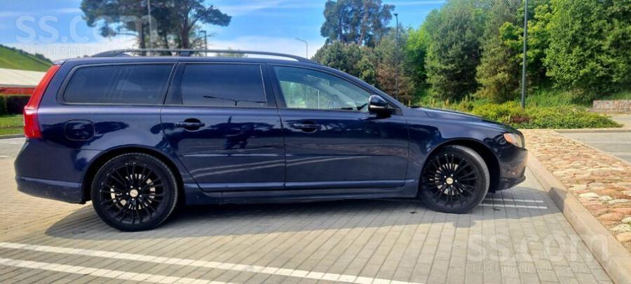 Blue Volvo V70 2012 in Ventspils, with an engine capacity of 1.60 L and mileage of 544 thousand km for 1750 €, photo 11 on AUTOMOTO.COM.LV
