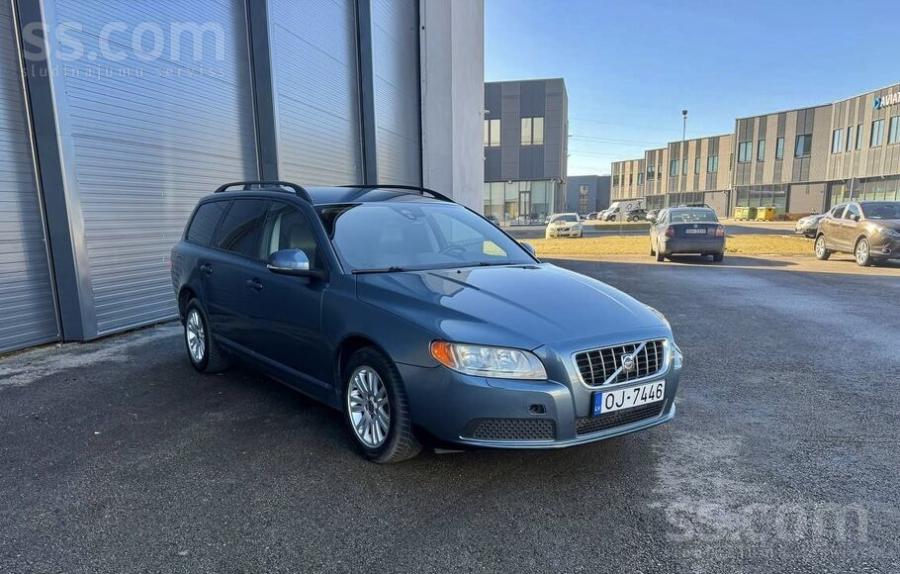 Blue Volvo V70 2012 in Riga, with an engine capacity of 2.00 L and mileage of 0 thousand km for 4200 €, photo 1 on AUTOMOTO.COM.LV