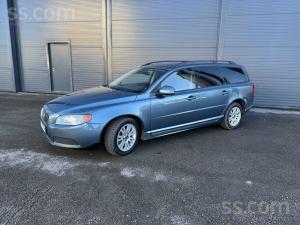 Blue Volvo V70 2012 in Riga, with an engine capacity of 2.00 L and mileage of 0 thousand km for 4200 €, photo 5 on AUTOMOTO.COM.LV