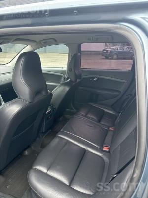 Blue Volvo V70 2012 in Riga, with an engine capacity of 2.00 L and mileage of 0 thousand km for 4200 €, photo 9 on AUTOMOTO.COM.LV