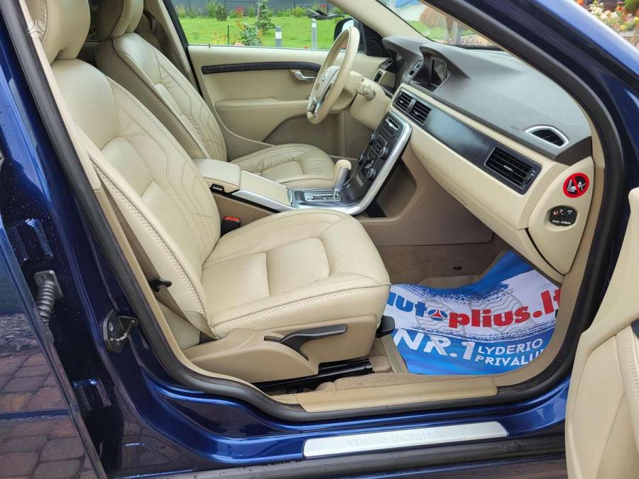 Blue Volvo V70 2012 in Vilnius, with an engine capacity of 1.98 L and mileage of 314 thousand km for 5550 €, photo 21 on AUTOMOTO.COM.LV
