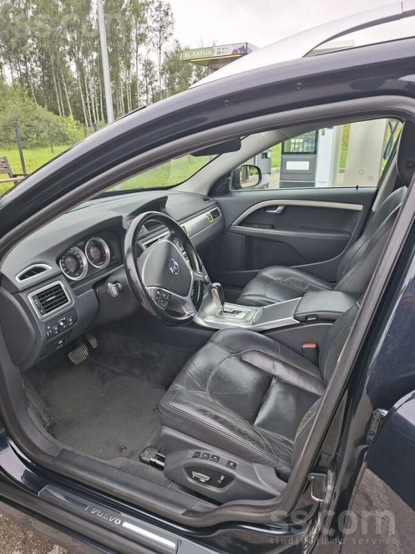 Zils Volvo V70 2012 Aizkraukle, ar dzinēja tilpumu 2.00 L un nobraukumu 337 tūkst. km par 6600 €, foto 6 vietnē AUTOMOTO.COM.LV