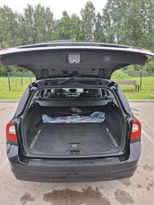 Blue Volvo V70 2012 in Aizkraukle, with an engine capacity of 2.00 L and mileage of 337 thousand km for 6600 €, photo 9 on AUTOMOTO.COM.LV