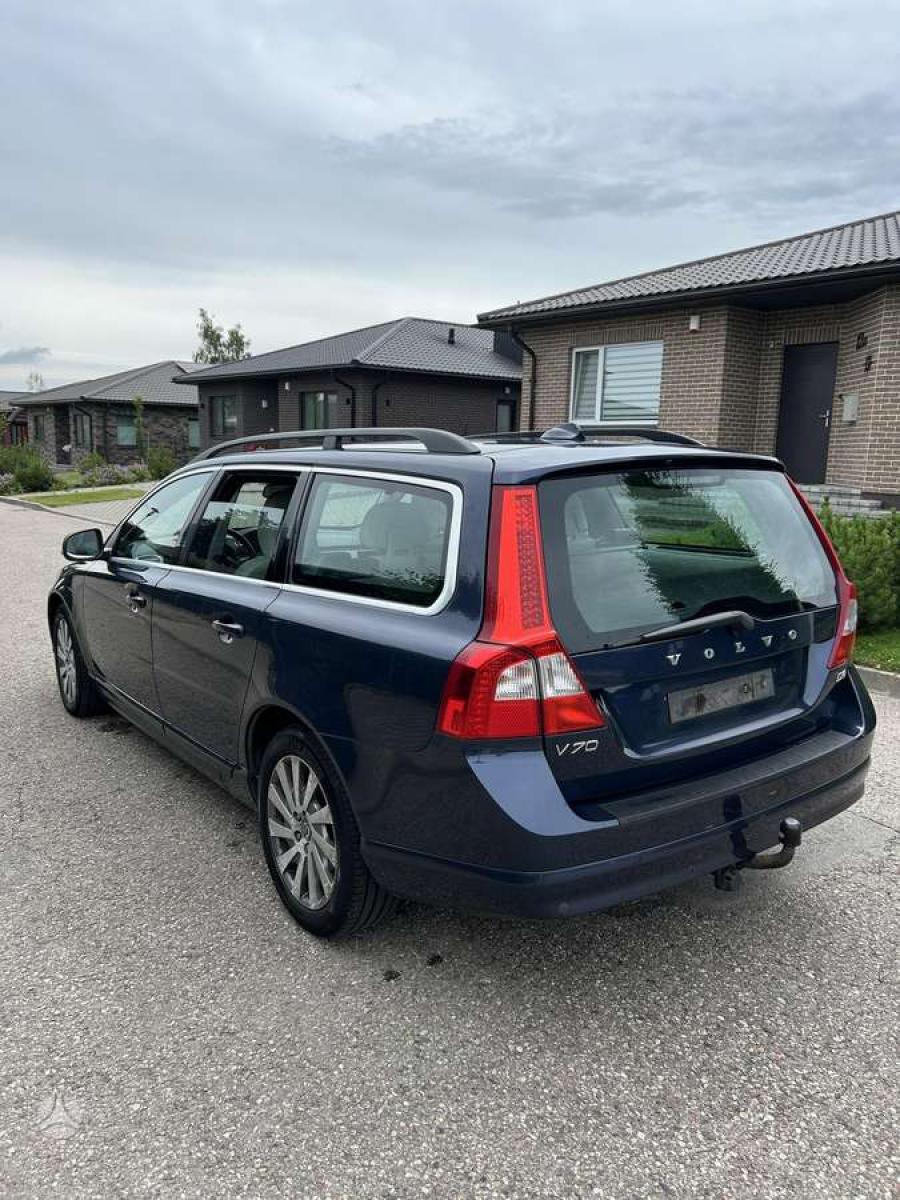 Zils Volvo V70 2012 Kauņa, ar dzinēja tilpumu 1.98 L un nobraukumu 291 tūkst. km par 6000 €, foto 8 vietnē AUTOMOTO.COM.LV