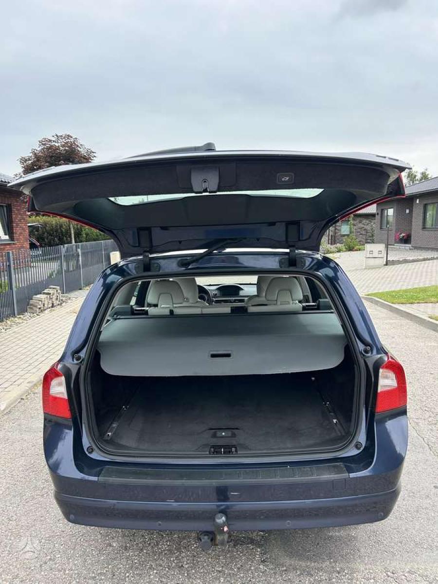Zils Volvo V70 2012 Kauņa, ar dzinēja tilpumu 1.98 L un nobraukumu 291 tūkst. km par 6000 €, foto 10 vietnē AUTOMOTO.COM.LV