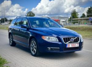 Zils Volvo V70 2012 Rēzekne, ar dzinēja tilpumu 2.00 L un nobraukumu 259 tūkst. km par 6990 €, foto 4 vietnē AUTOMOTO.COM.LV