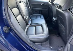 Zils Volvo V70 2012 Rēzekne, ar dzinēja tilpumu 2.00 L un nobraukumu 259 tūkst. km par 6990 €, foto 18 vietnē AUTOMOTO.COM.LV