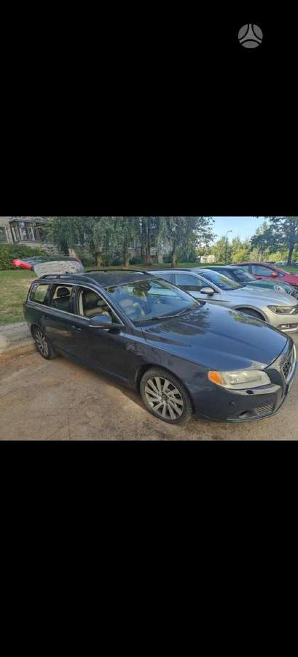 Синий Вольво В70 2012 в Вильнюс, объемом двигателя 1.98 л и пробегом 334 тыс. км за 2700 €, фото 2 на AUTOMOTO.COM.LV