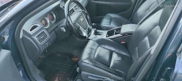 Blue Volvo V70 2012 in Kaunas, with an engine capacity of 2.00 L and mileage of 287 thousand km for 4700 €, photo 3 on AUTOMOTO.COM.LV
