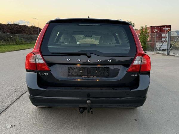 Blue Volvo V70 2012 in Kaunas, with an engine capacity of 1.98 L and mileage of 278 thousand km for 5400 €, photo 5 on AUTOMOTO.COM.LV