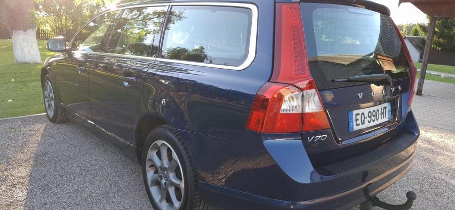 Blue Volvo V70 2012 in Vilnius, with an engine capacity of 1.98 L and mileage of 314 thousand km for 5850 €, photo 13 on AUTOMOTO.COM.LV