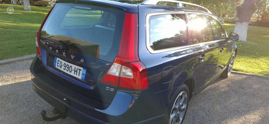 Blue Volvo V70 2012 in Vilnius, with an engine capacity of 1.98 L and mileage of 314 thousand km for 5850 €, photo 14 on AUTOMOTO.COM.LV