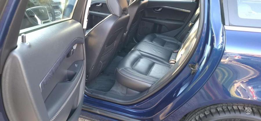 Blue Volvo V70 2012 in Vilnius, with an engine capacity of 1.98 L and mileage of 314 thousand km for 5850 €, photo 28 on AUTOMOTO.COM.LV