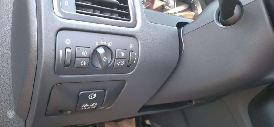 Blue Volvo V70 2012 in Vilnius, with an engine capacity of 1.98 L and mileage of 314 thousand km for 5850 €, photo 29 on AUTOMOTO.COM.LV