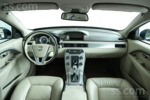 Blue Volvo V70 2012 in Riga, with an engine capacity of 2.40 L and mileage of 247 thousand km for 6200 €, photo 5 on AUTOMOTO.COM.LV