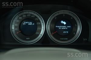 Blue Volvo V70 2012 in Riga, with an engine capacity of 2.40 L and mileage of 247 thousand km for 6200 €, photo 12 on AUTOMOTO.COM.LV
