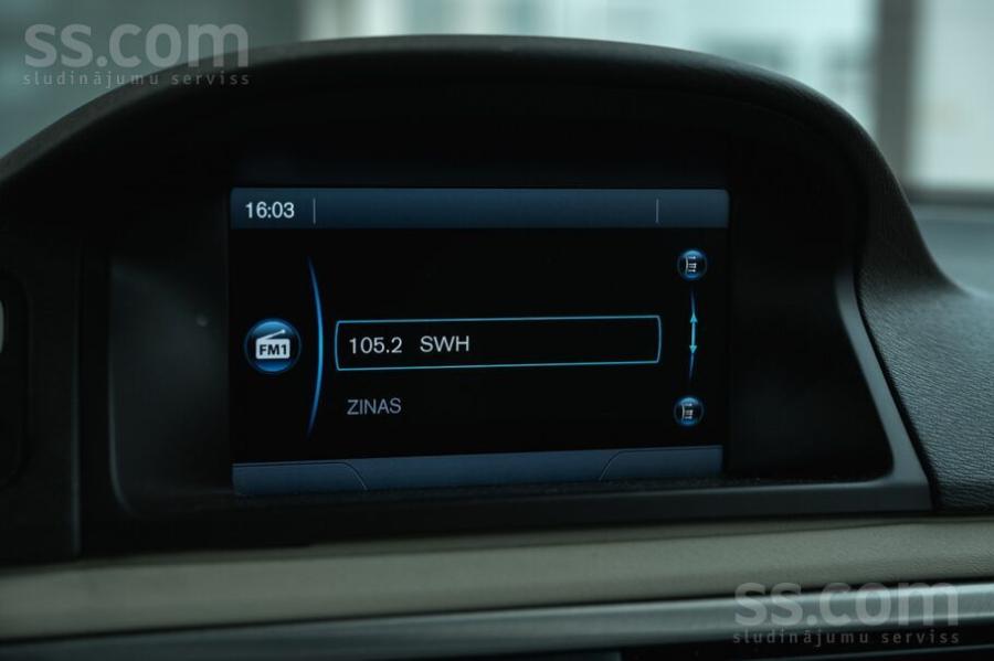 Blue Volvo V70 2012 in Riga, with an engine capacity of 2.40 L and mileage of 247 thousand km for 6200 €, photo 15 on AUTOMOTO.COM.LV