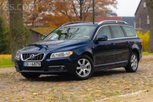 Blue Volvo V70 2012 in Jelgava, with an engine capacity of 2.00 L and mileage of 329 thousand km for 5790 €, photo  on AUTOMOTO.COM.LV