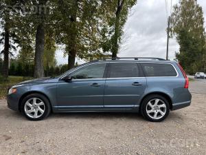 Blue Volvo V70 2012 in Riga, with an engine capacity of 2.00 L and mileage of 354 thousand km for 4990 €, photo 3 on AUTOMOTO.COM.LV