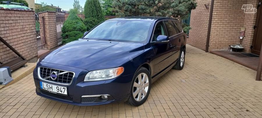 Zils Volvo V70 2012 Kauņa, ar dzinēja tilpumu 2.00 L un nobraukumu 287 tūkst. km par 4700 €, foto 1 vietnē AUTOMOTO.COM.LV