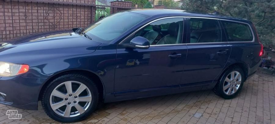 Zils Volvo V70 2012 Kauņa, ar dzinēja tilpumu 2.00 L un nobraukumu 287 tūkst. km par 4700 €, foto 12 vietnē AUTOMOTO.COM.LV