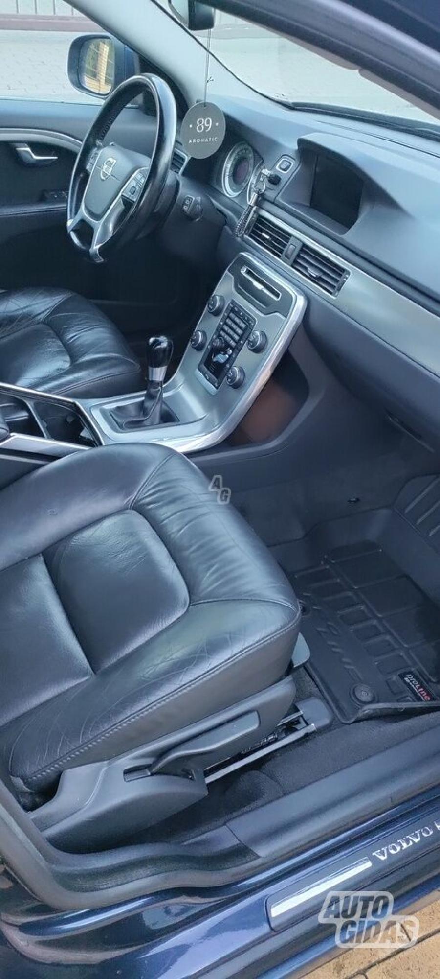 Zils Volvo V70 2012 Kauņa, ar dzinēja tilpumu 2.00 L un nobraukumu 287 tūkst. km par 4700 €, foto 19 vietnē AUTOMOTO.COM.LV